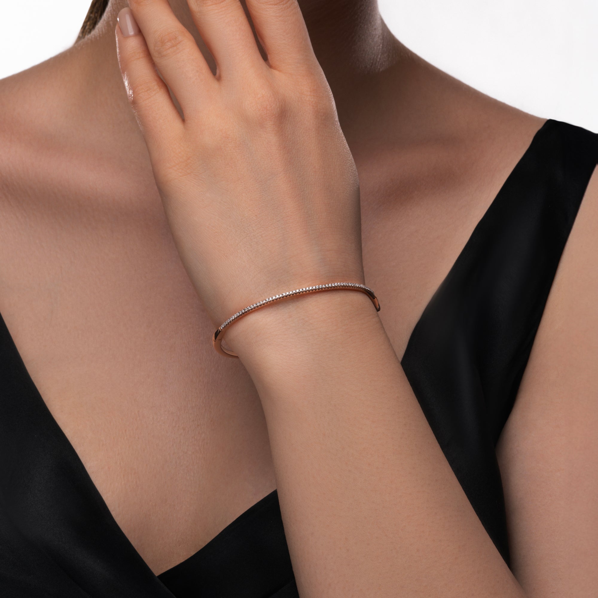 Serene Blush Bangle – Hassanzadeh